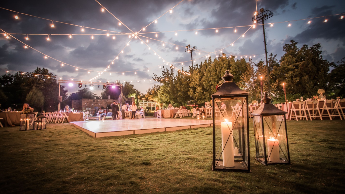 Why Should you Choose Open-air Wedding Venues in Lahore?