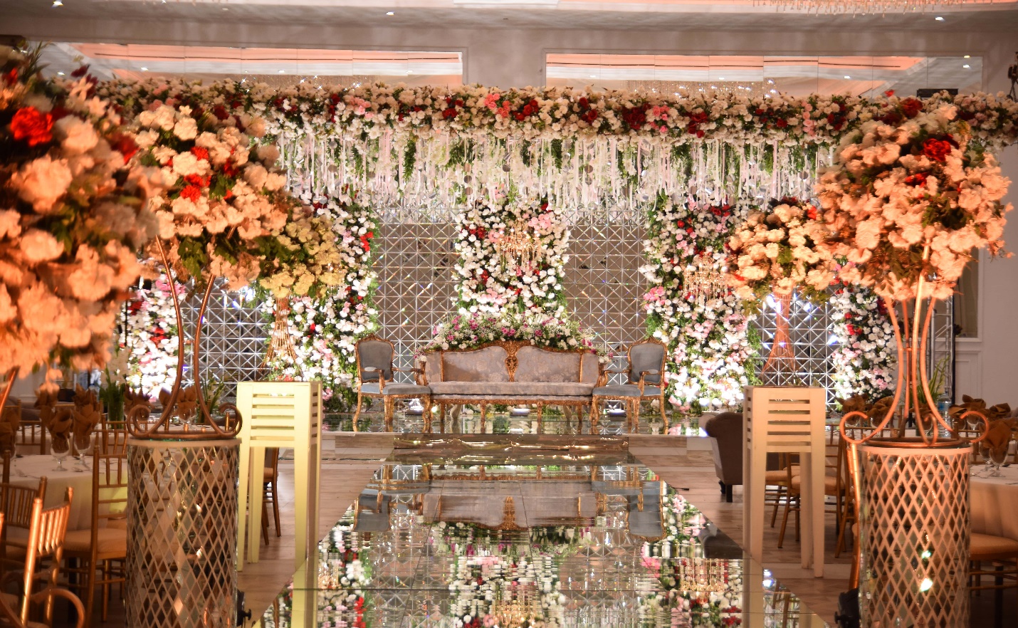 Grand Ball Room Styling Ideas for Wedding by the Experts